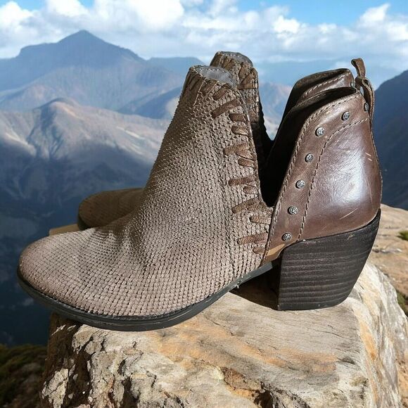 OTBT | Shoes | Otbt Womens Size 85 M Santa Fe Brown Snakeskin Leather ...